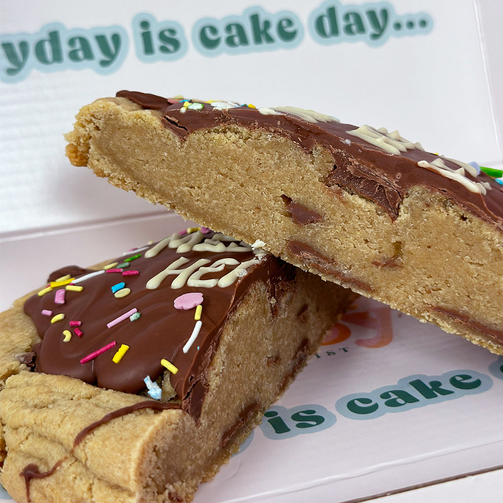 Giant Personalised Cookie – rubythecakeartist